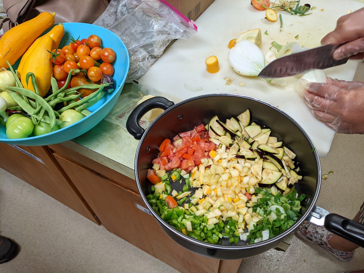 Growing Neighbors – Helping neighbors grow & share healthy food ...